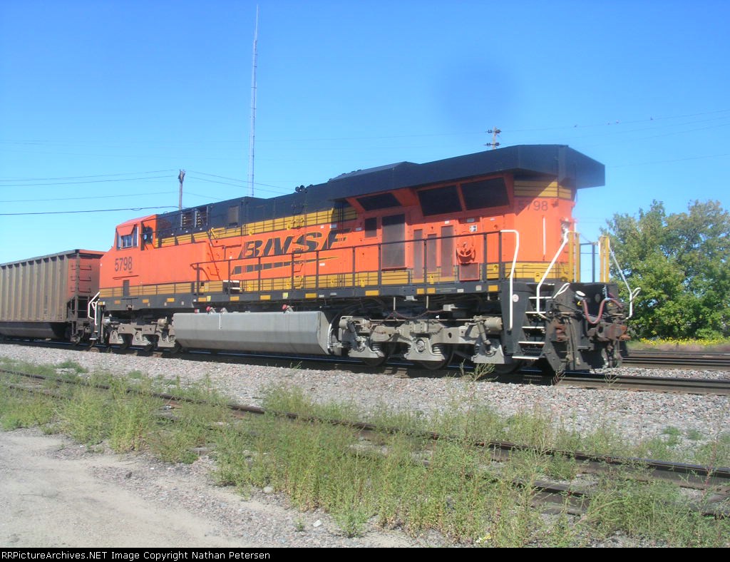 BNSF 5798